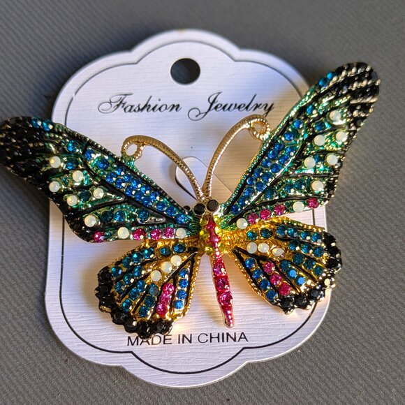 Jewelry | Beautiful Blinged Out Brooch | Poshmark